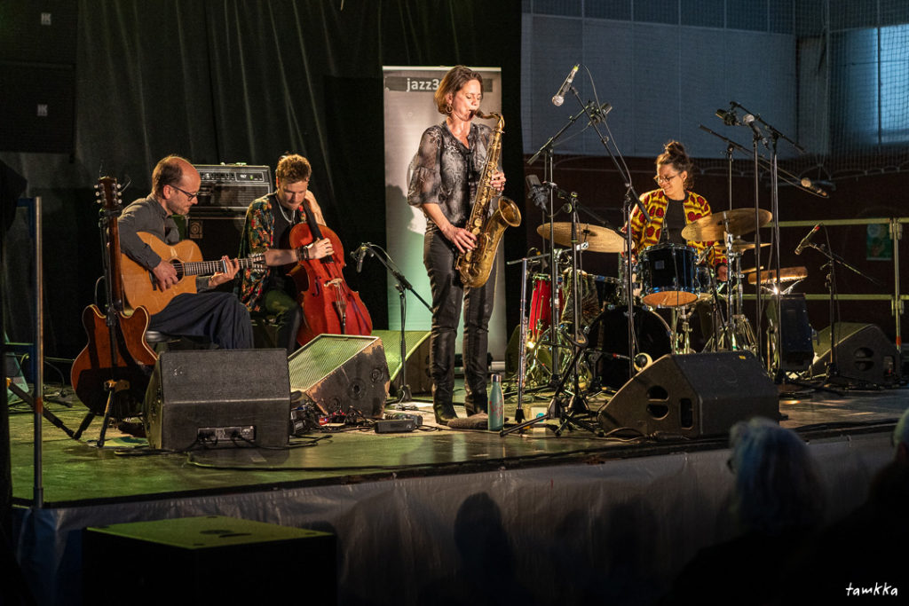 Sophie Alour quartet - La Gazette Bleue - le webzine d'Action Jazz